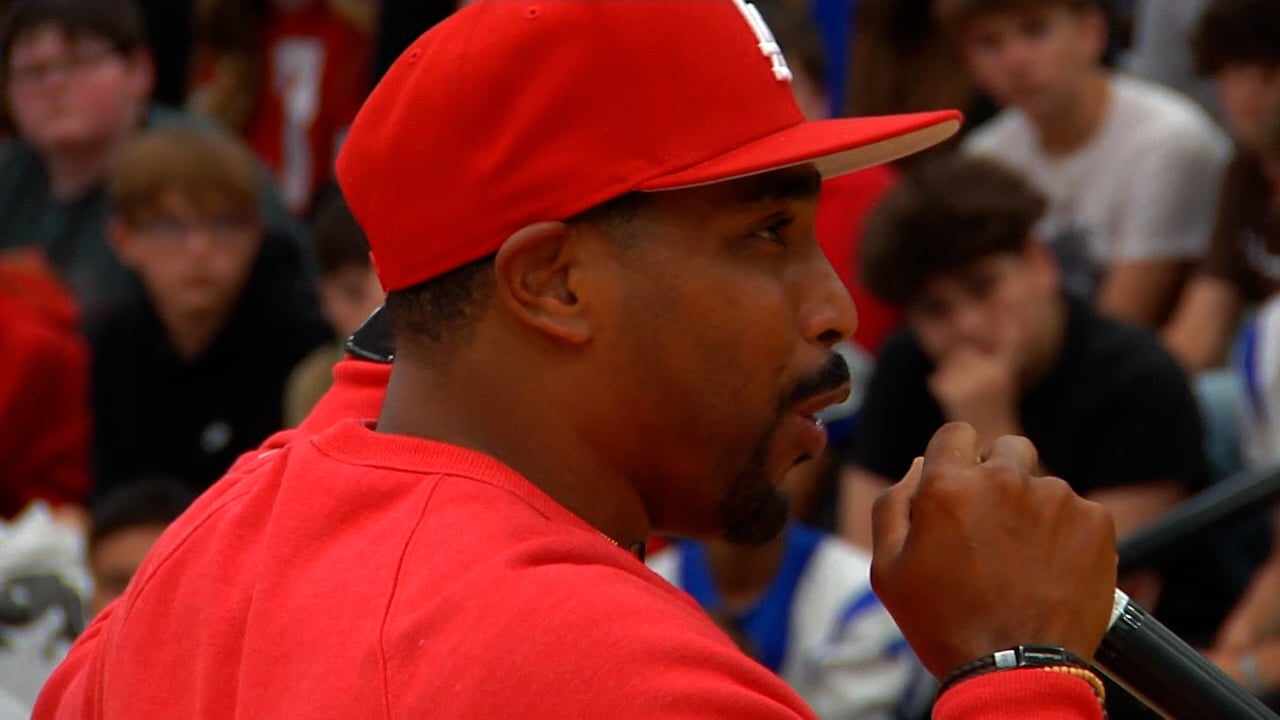 Ohio State Alum Smith Inspires Cambridge Students with New Book - WHIZ ...